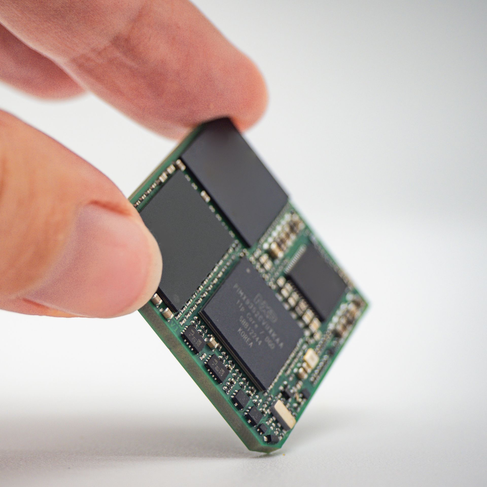 Avnet Embedded’s solder-on OSM modulesfor fully automated production - Avnet Embedded